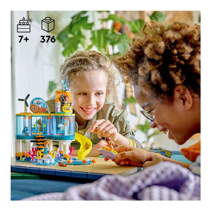 LEGO Friends - Centru de salvare pe mare 41736, 376 piese | Pret ...